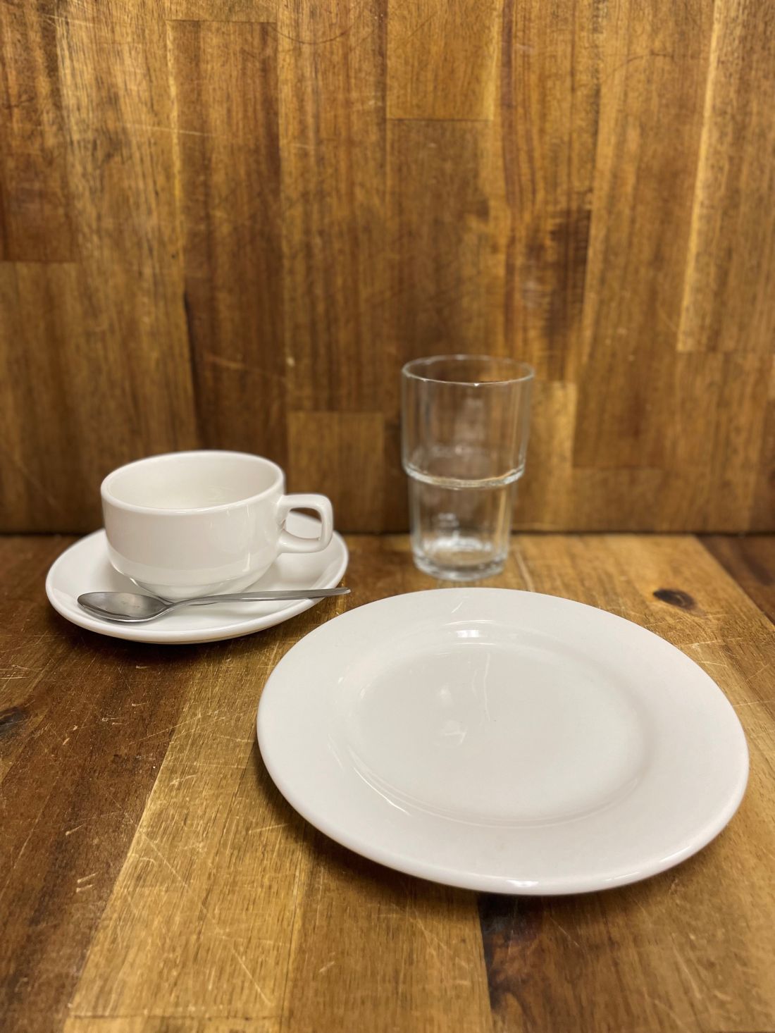 VIP Crockery/Cutlery/Glassware Hire (per person)