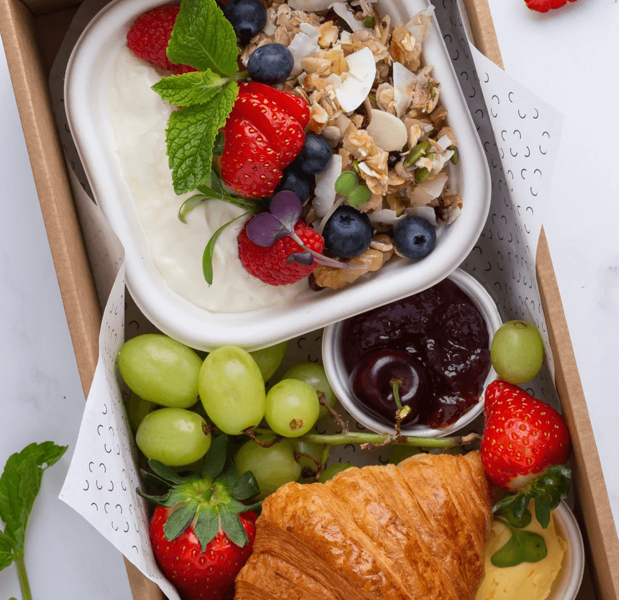 BREAKFAST BOX with Granola