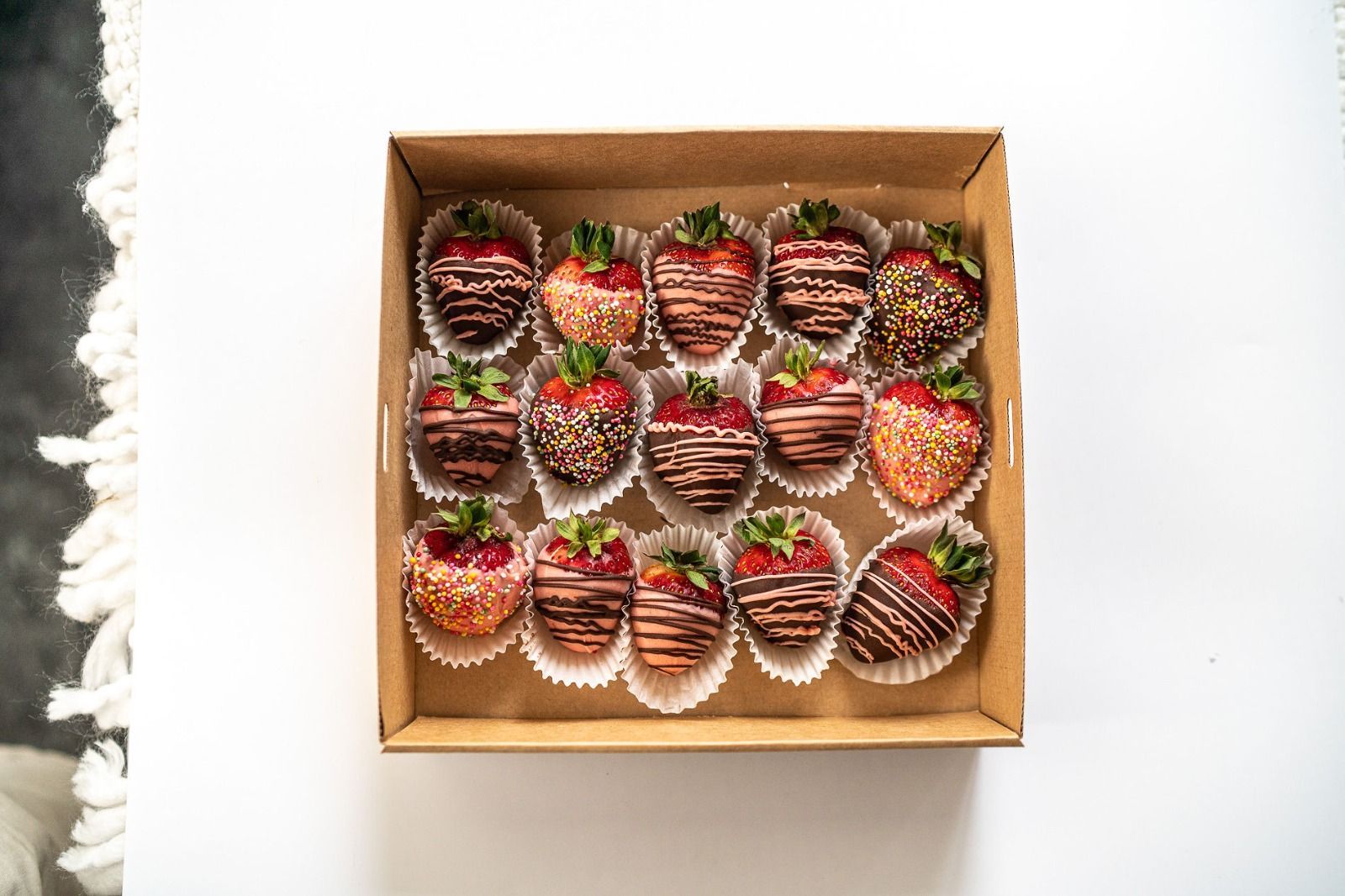Chocolate Dipped Strawberries Box