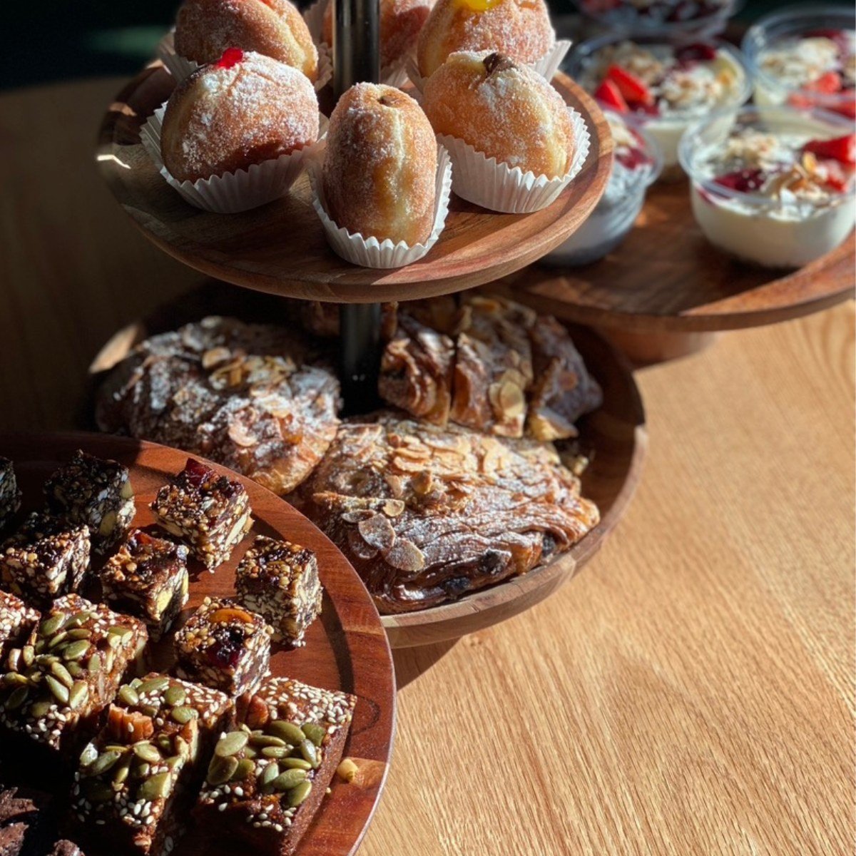 Mixed Pastries & Slices (Small Portion)