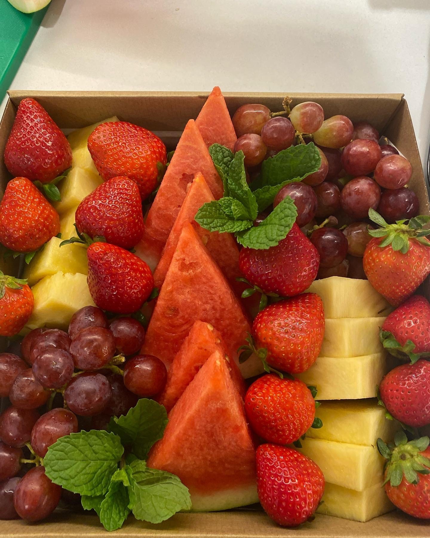 Fresh Seasonal Fruit Box - Small