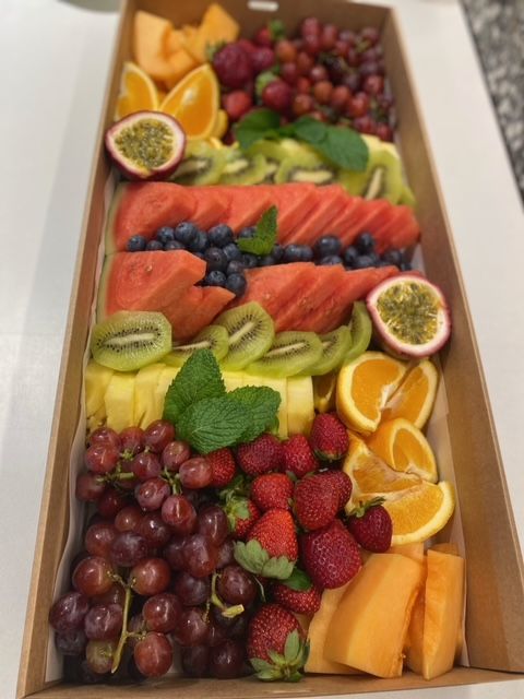 Fresh Seasonal Fruit Box - Large