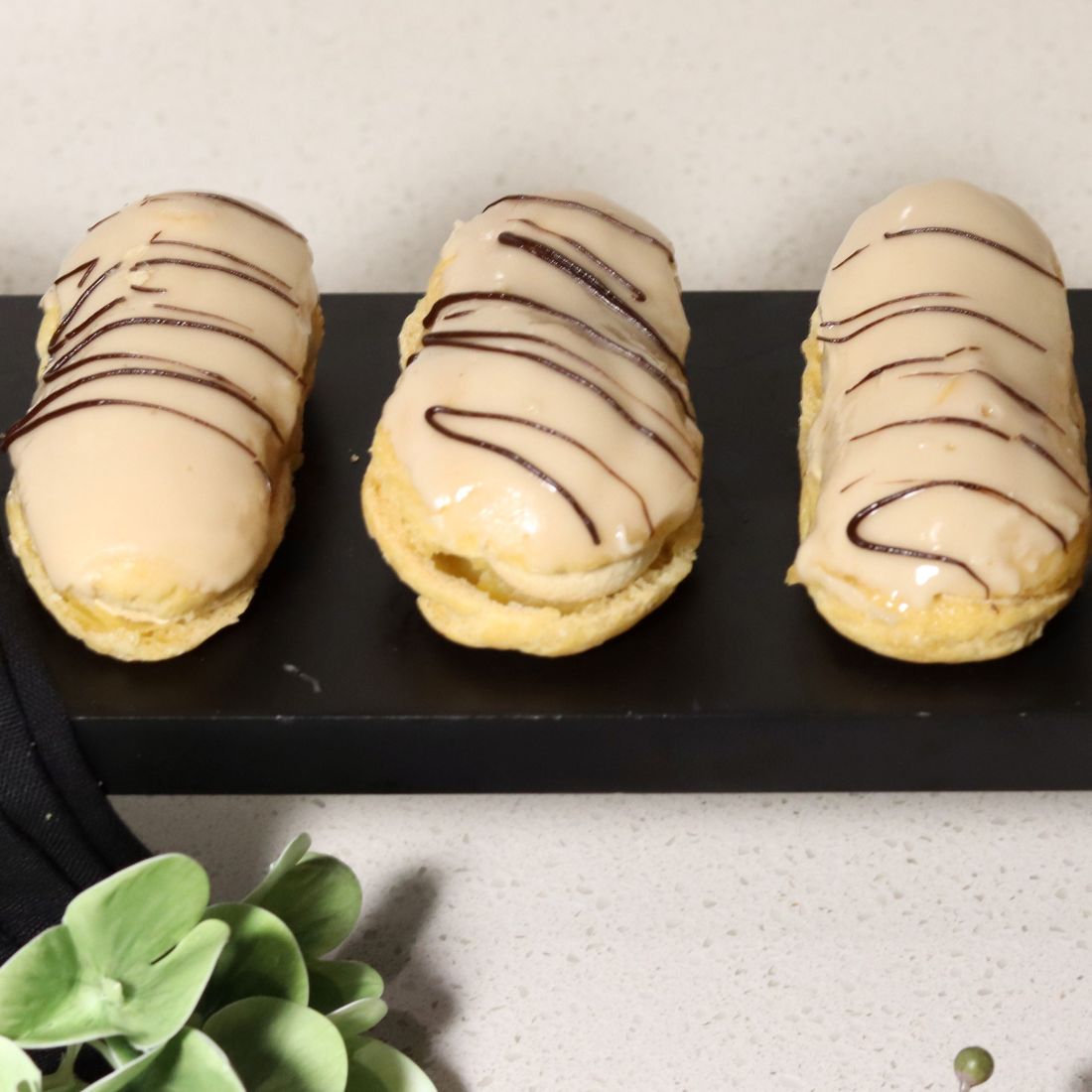 Mini Eclairs