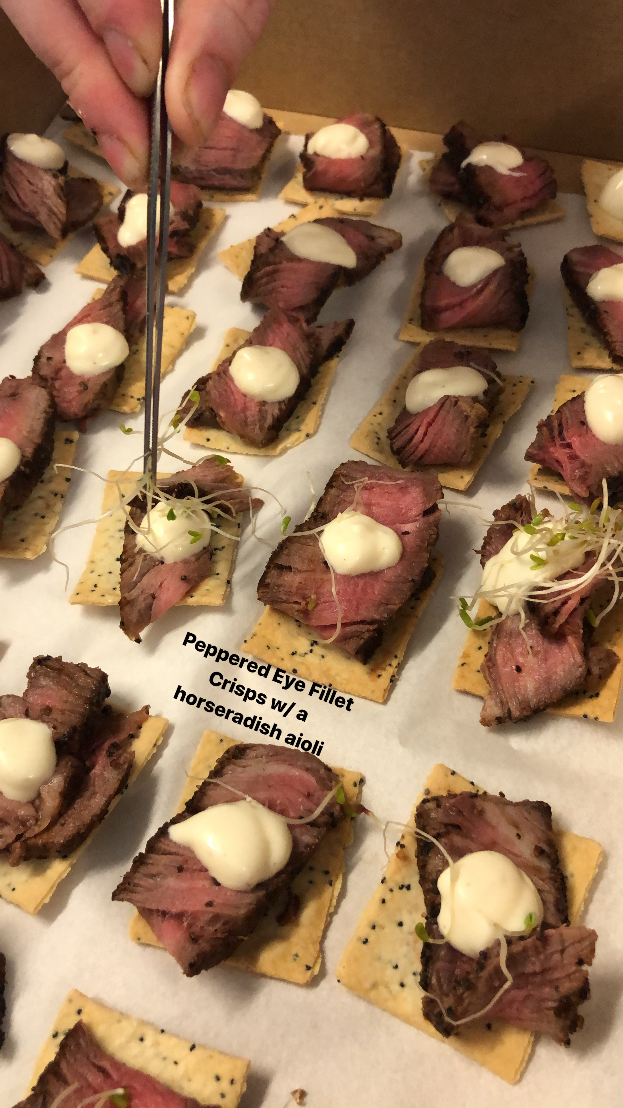 Peppered Eye Fillet Crisps Platter Box (20pc)