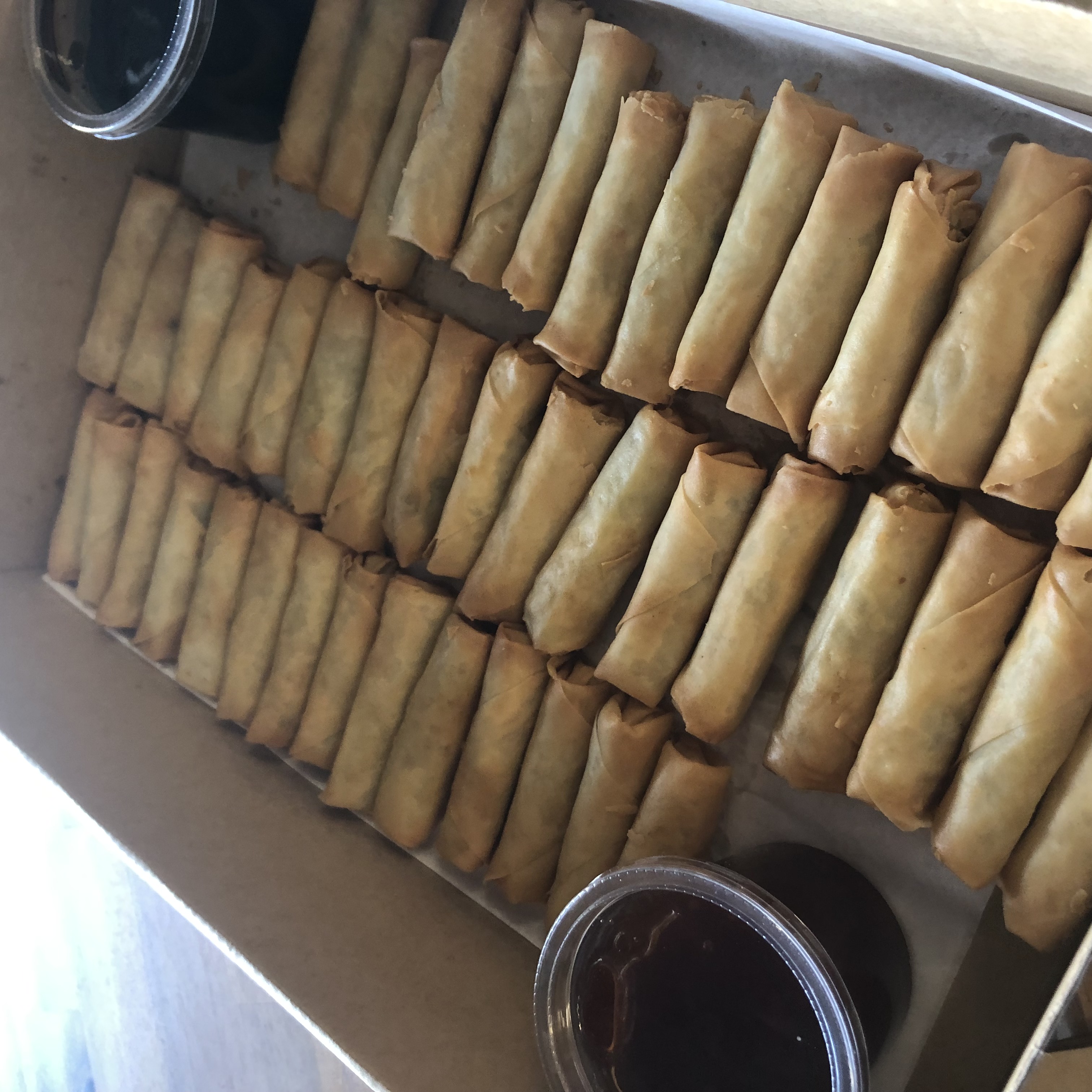 Cocktail Spring Rolls Platter Box (40pc)