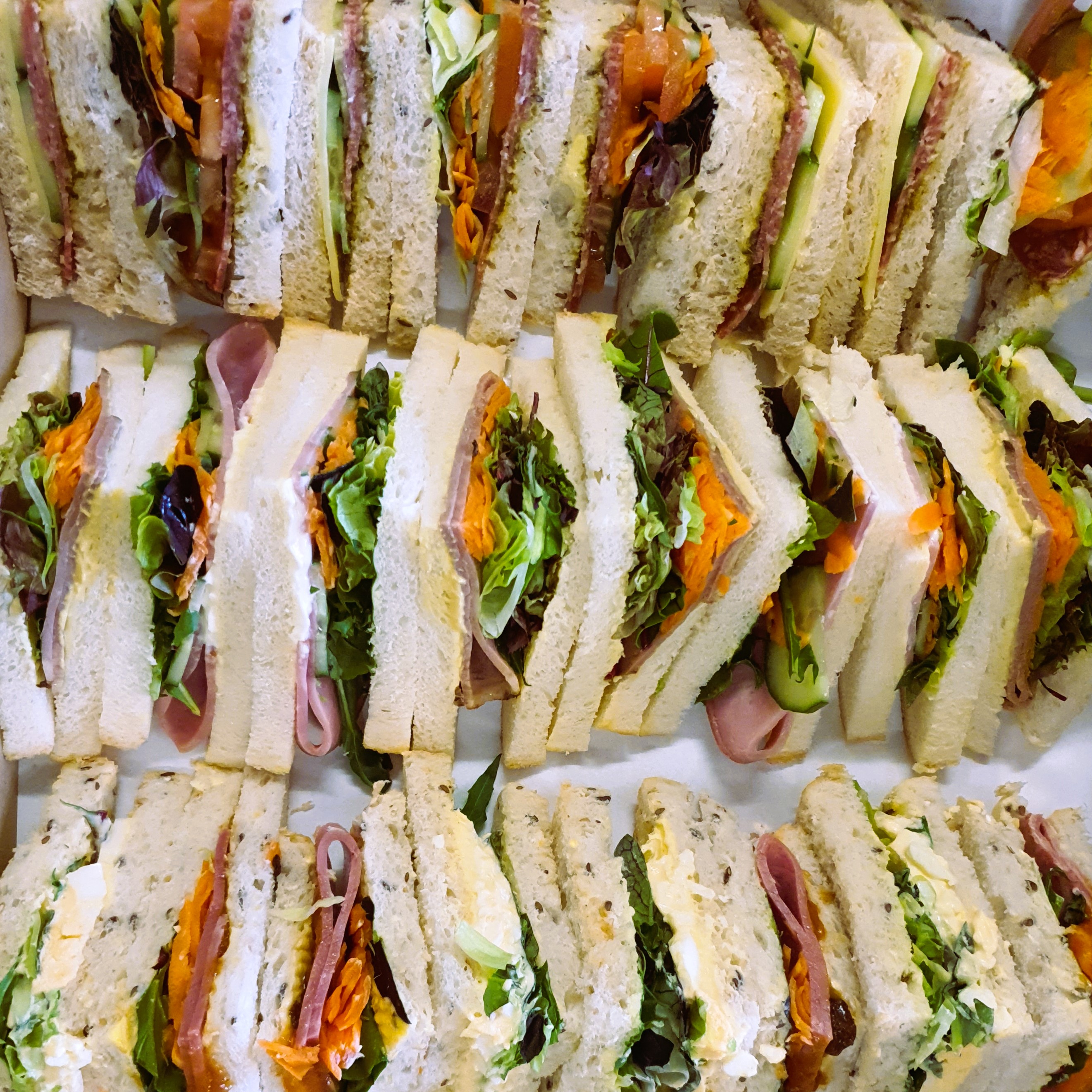 Sandwich Platter Box: 8 Sandwiches/32 Points