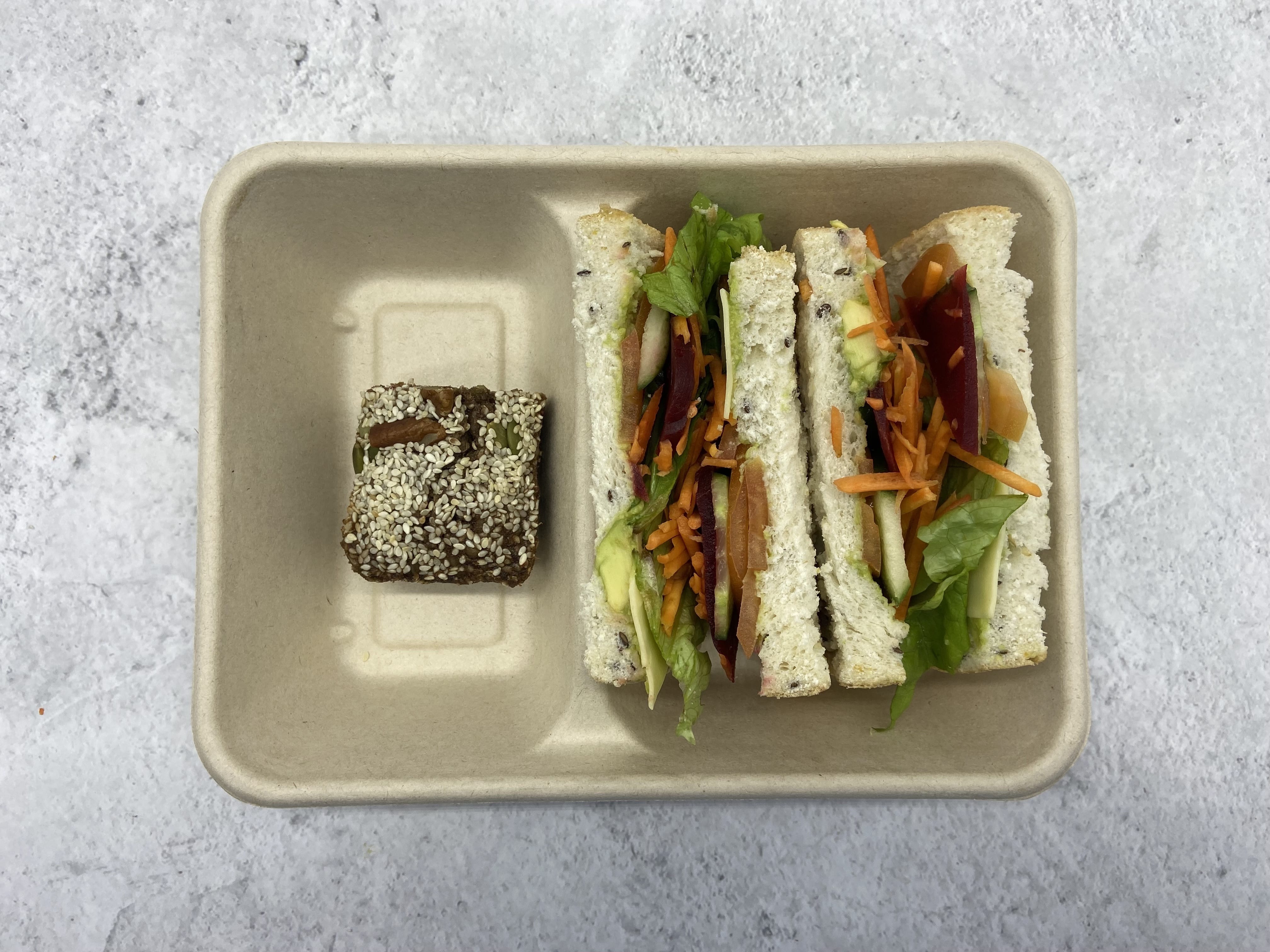 Sandwich & Sweets Lunch Pack - Catering Zone